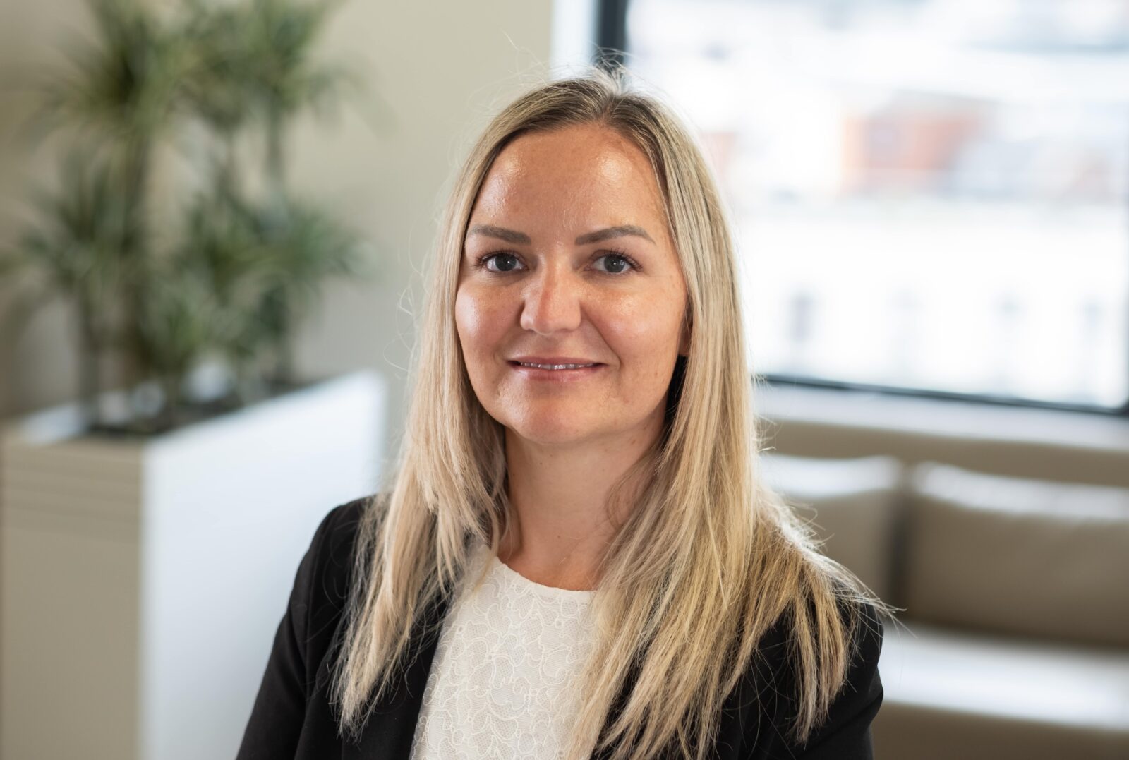 Helen Sandrone nominated for 2025 Inspirational Women in Law Awards ...